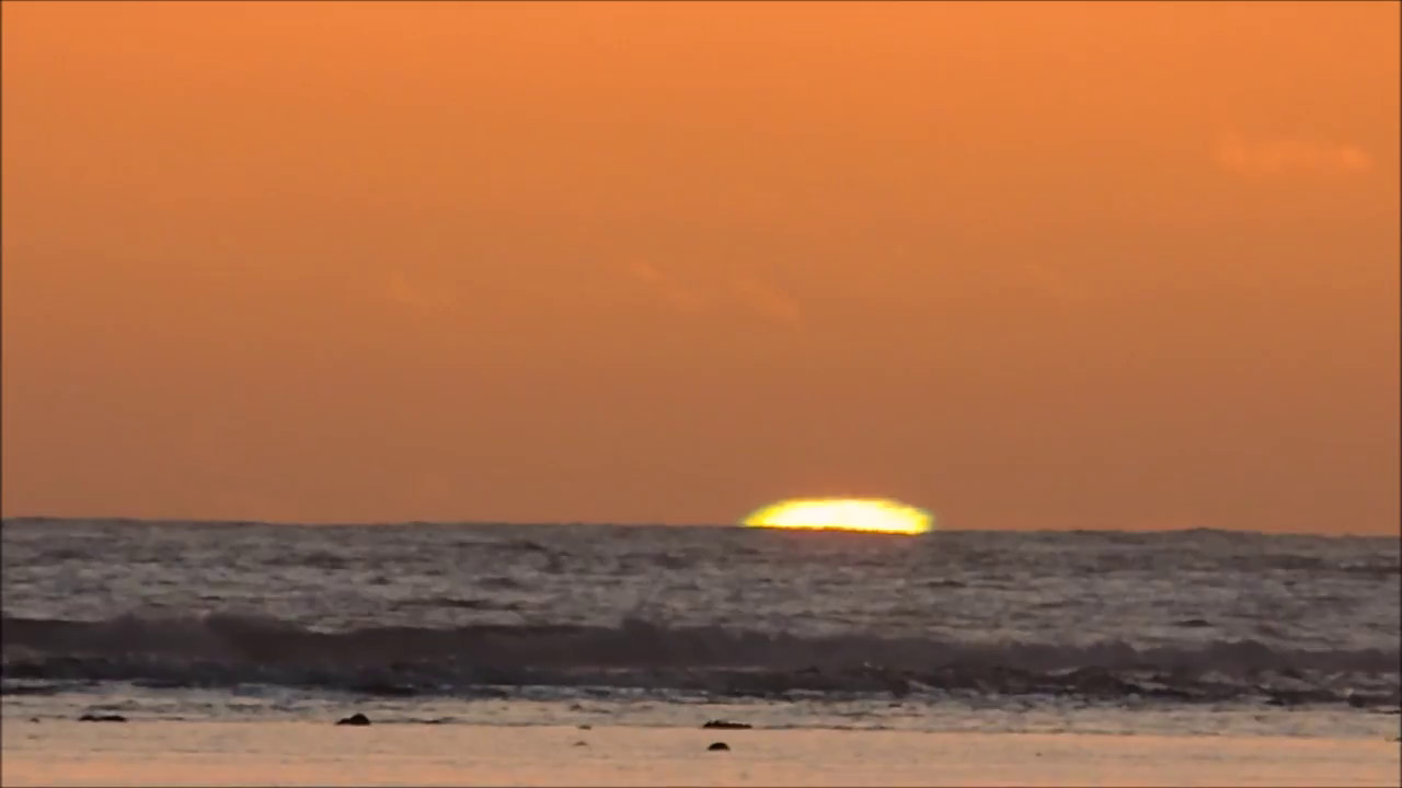 Rayon vert - Green Flashes or green rays - YouTube