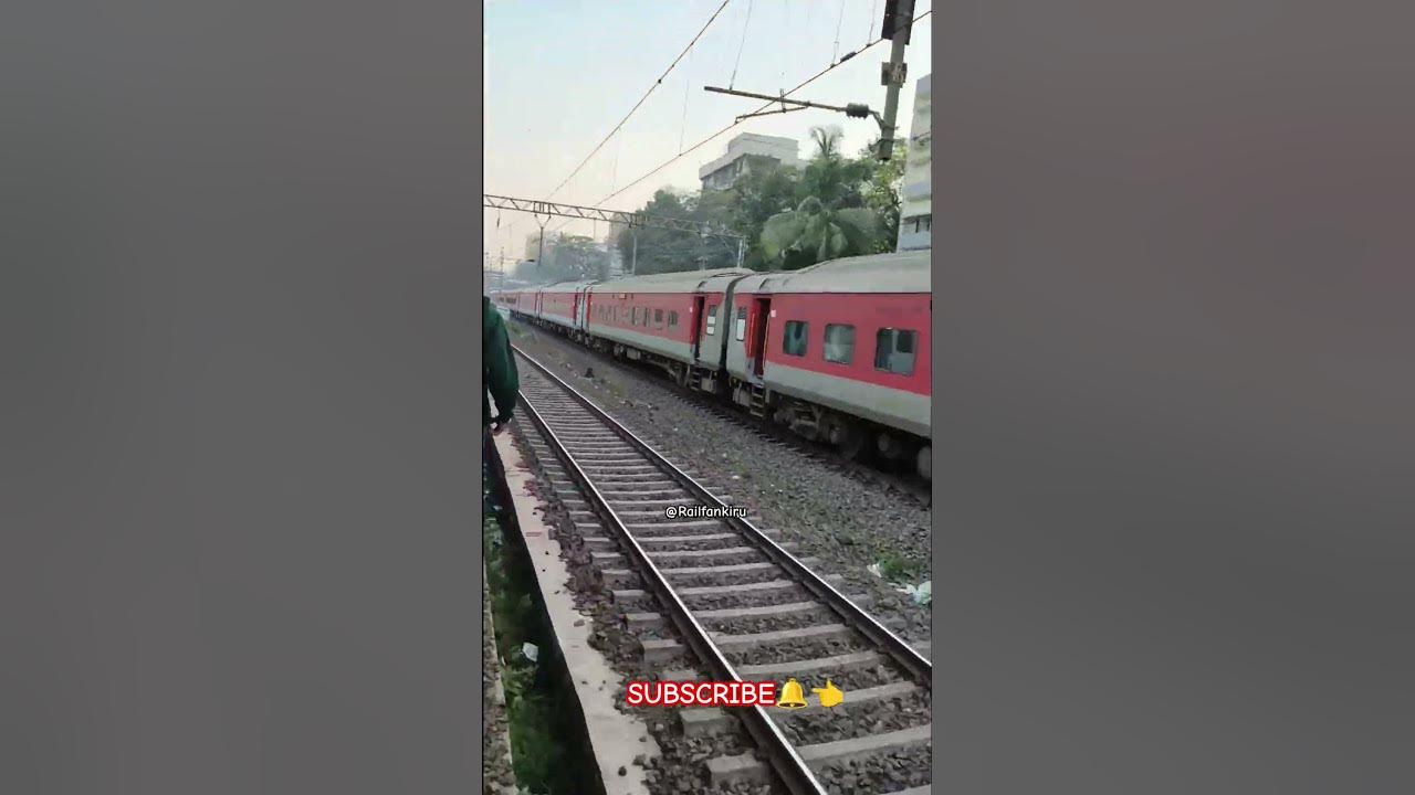 10103 Mandovi Express Skip Sion Station - YouTube