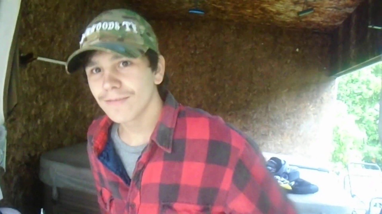 snorting ants - YouTube