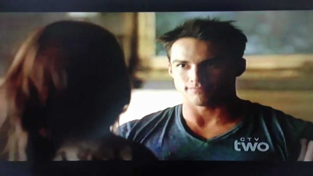 The Vampire Diaries - 4x03 - Tyler reunites with Haley - YouTube