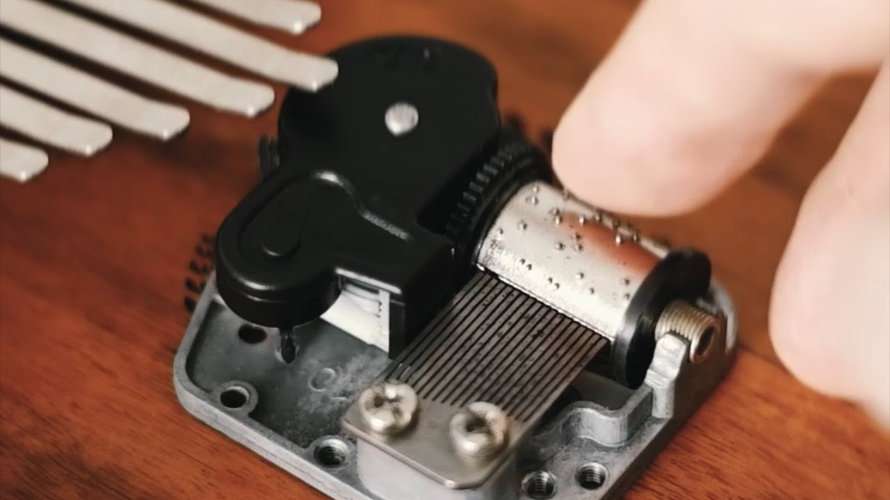 Music Box + Jazzmaster + Ebow - YouTube