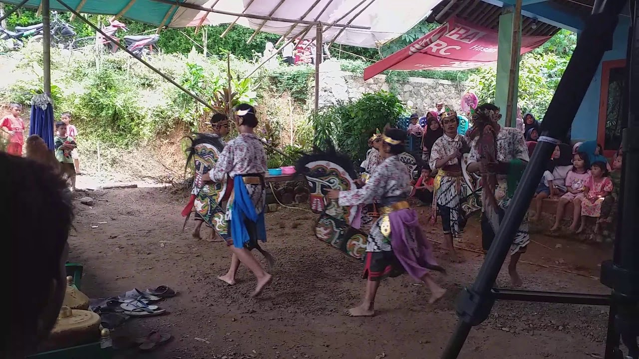 Ebeg trenggulun - YouTube