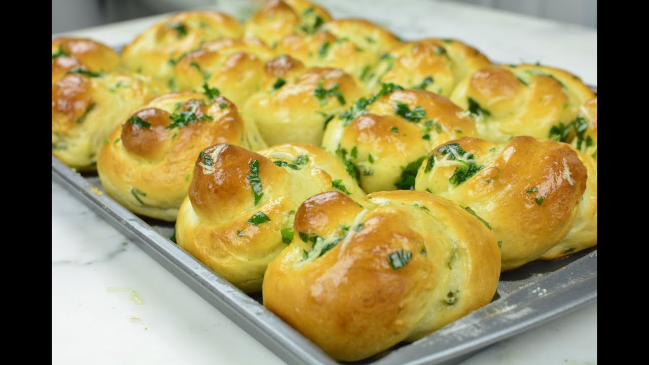 Garlic Knots | How To Make Garlic Bread | Chef Lola's Kitchen - YouTube