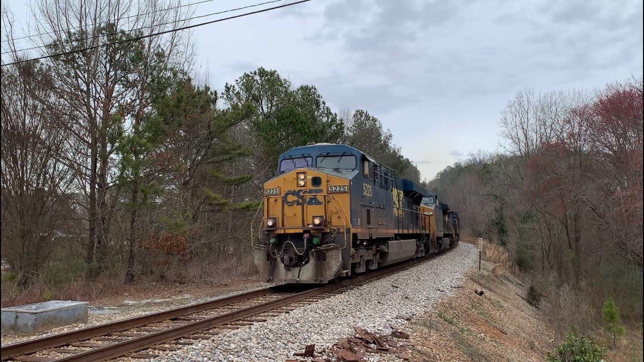CSX 5225 Leads W085-08 (Herzog Train) Thru Lilburn, GA 2/10/2024 - YouTube