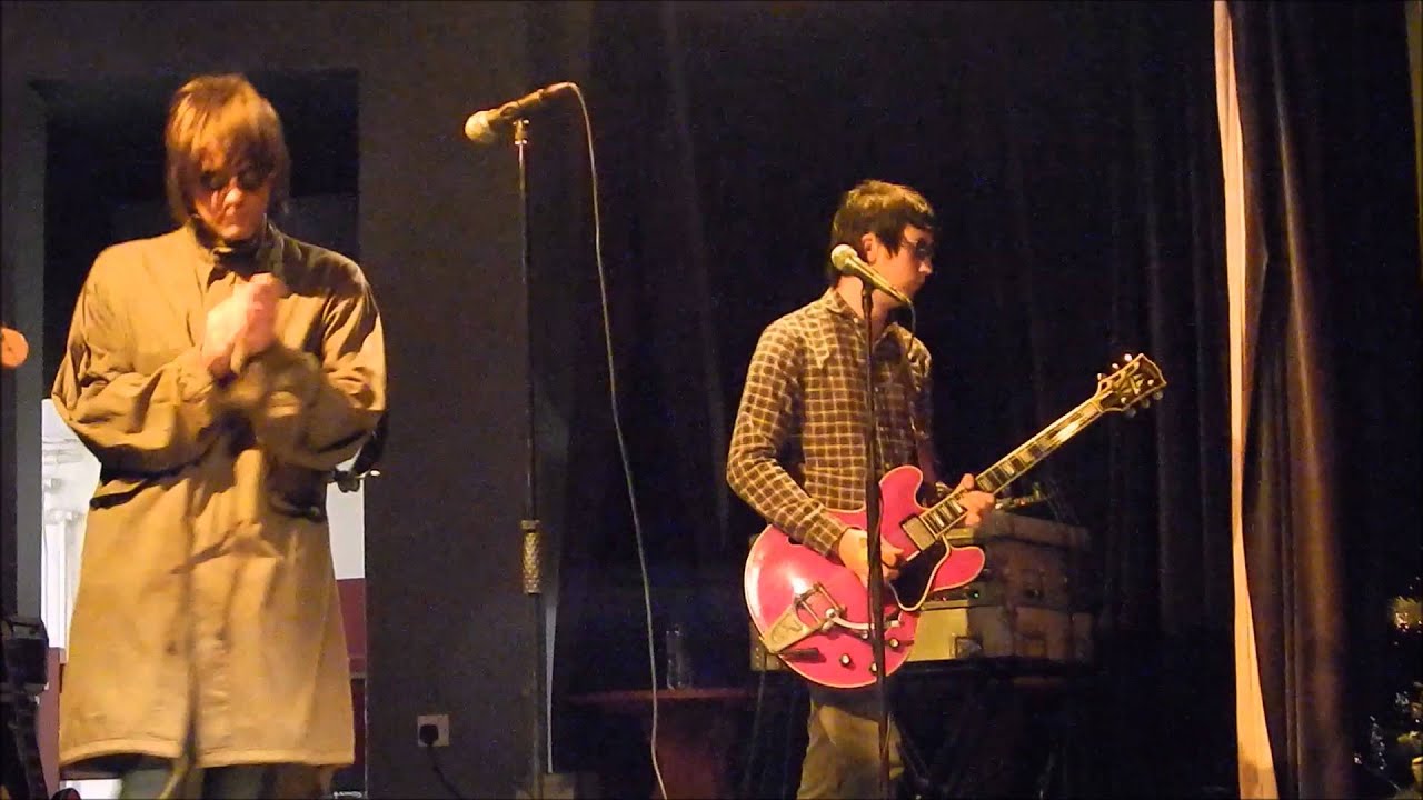 Oasish - Live In Leicester : 2015 - YouTube