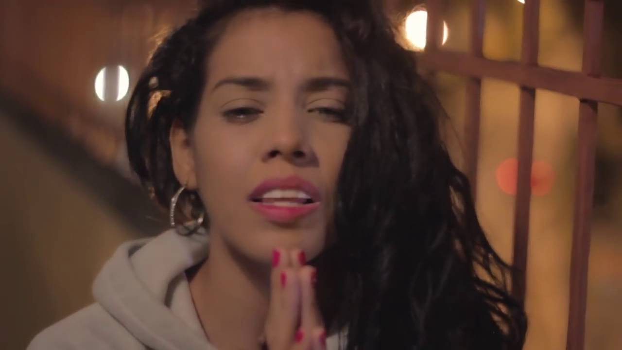 Mestiza I Love Fans Official Video - YouTube