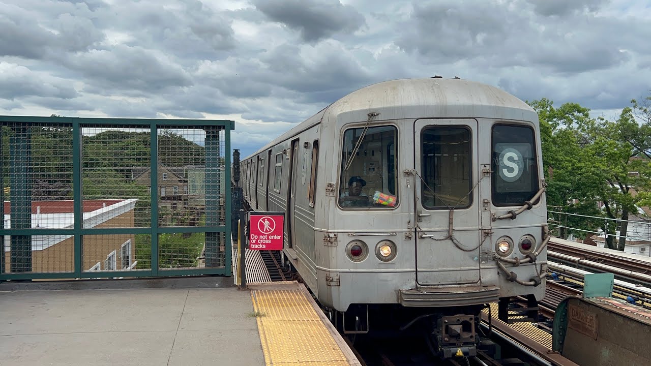 IND Fulton St Line: (A) and (S) Trains @ 88th Street (R46, R179, R211A ...