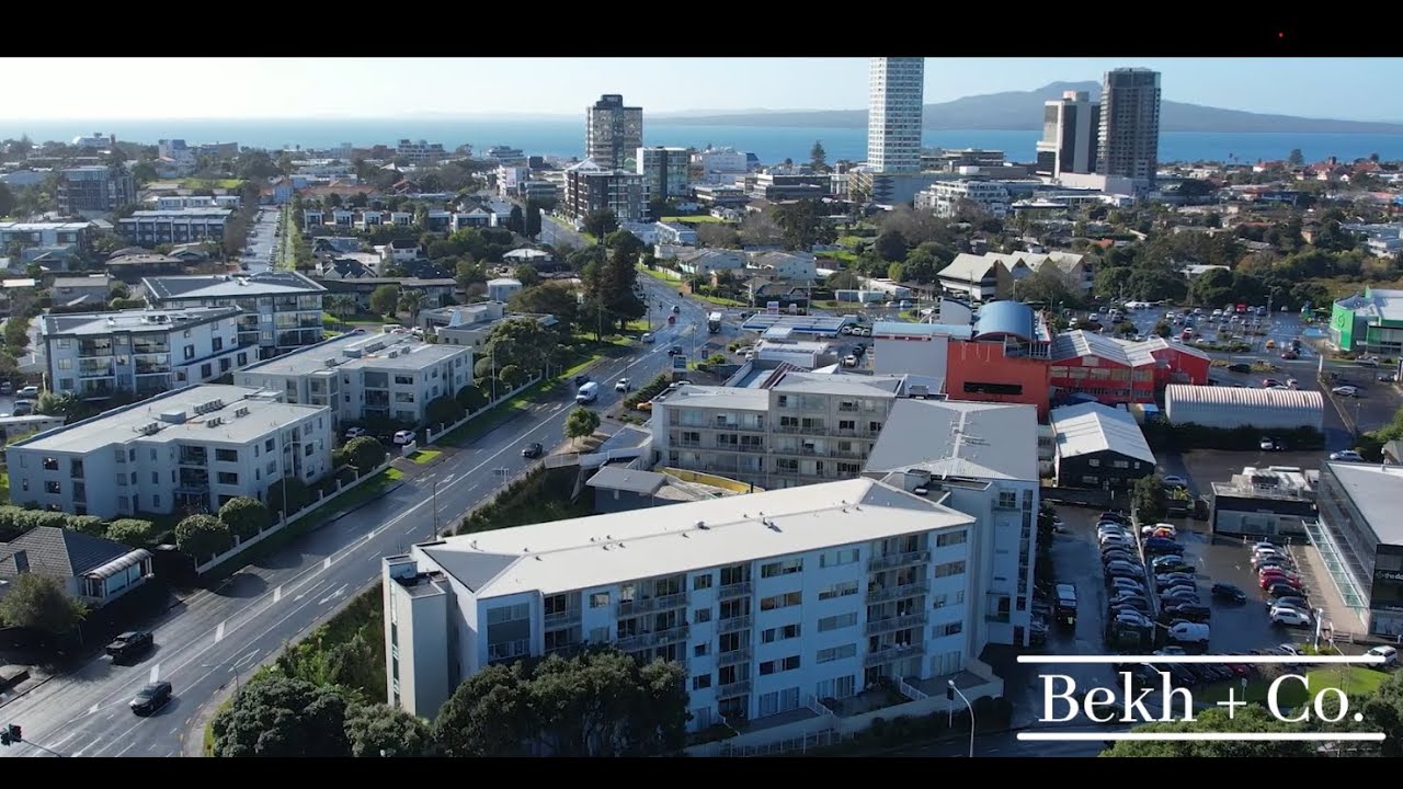 412a/130 Anzac Street, Takapuna - Bec Whitley & Bekh Khoussainov - YouTube
