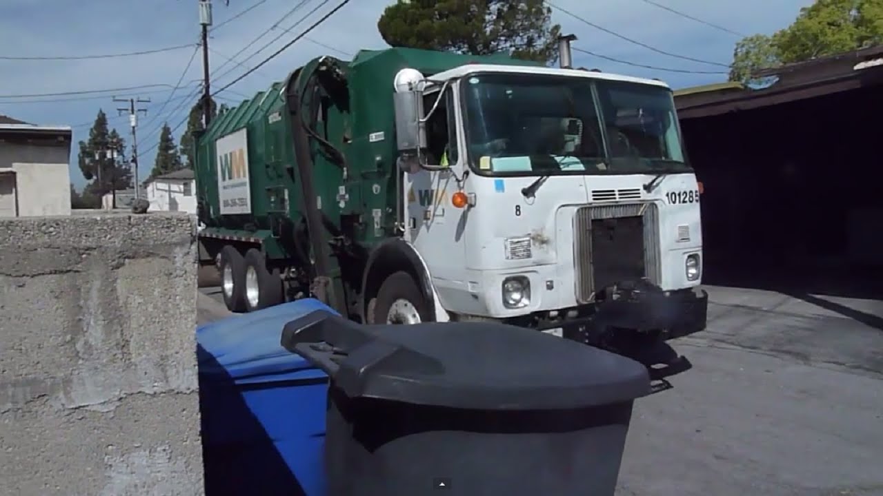 Waste Management Volvo Amrep Octo 101285 - YouTube