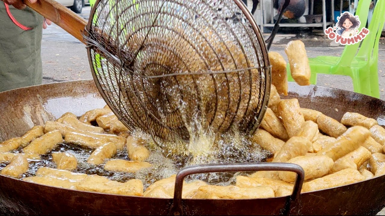 Super Crunchy! Fried Fish Cracker Keropok - Malaysia Street Food - YouTube