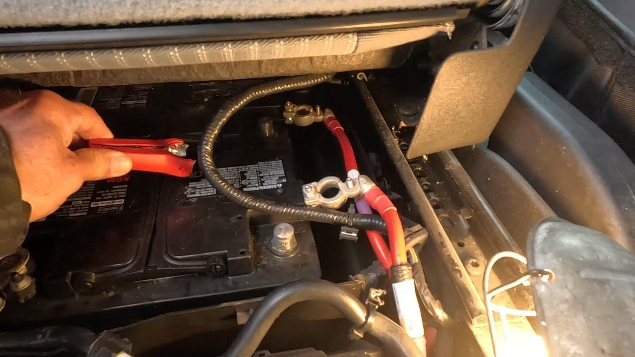 How to charge and test batteries using a battery charger - 2019 Ford ...