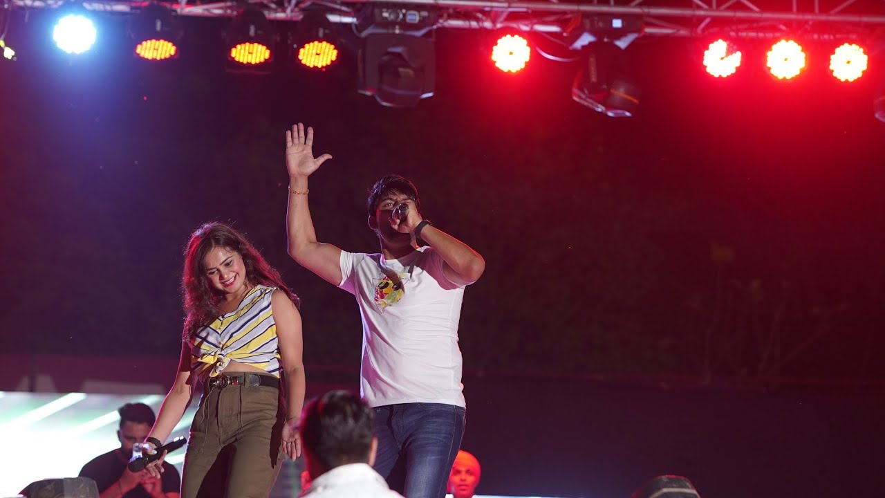 ajay Hooda live performance rjit college Tekanpur - YouTube