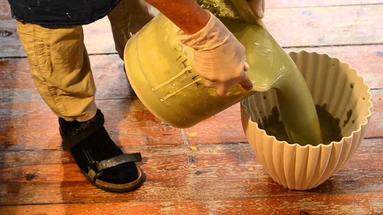Hanne Bertelsen ceramic artist - YouTube