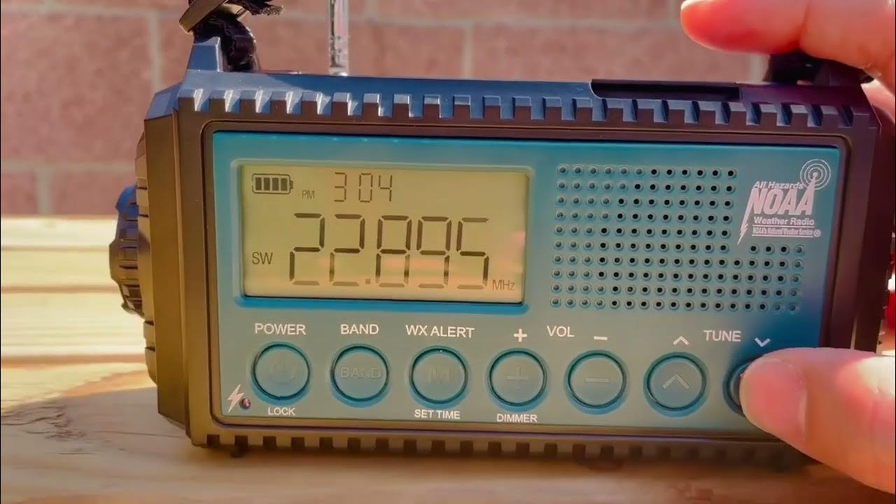 Mesqool NOAA Emergency Weather Alert Radio Review | Hand Crank Solar ...