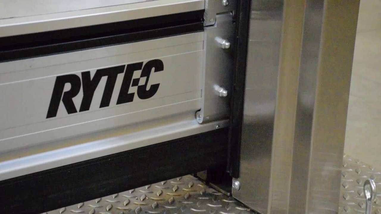 Rytec Spiral® VP Rigid Rolling Door - YouTube