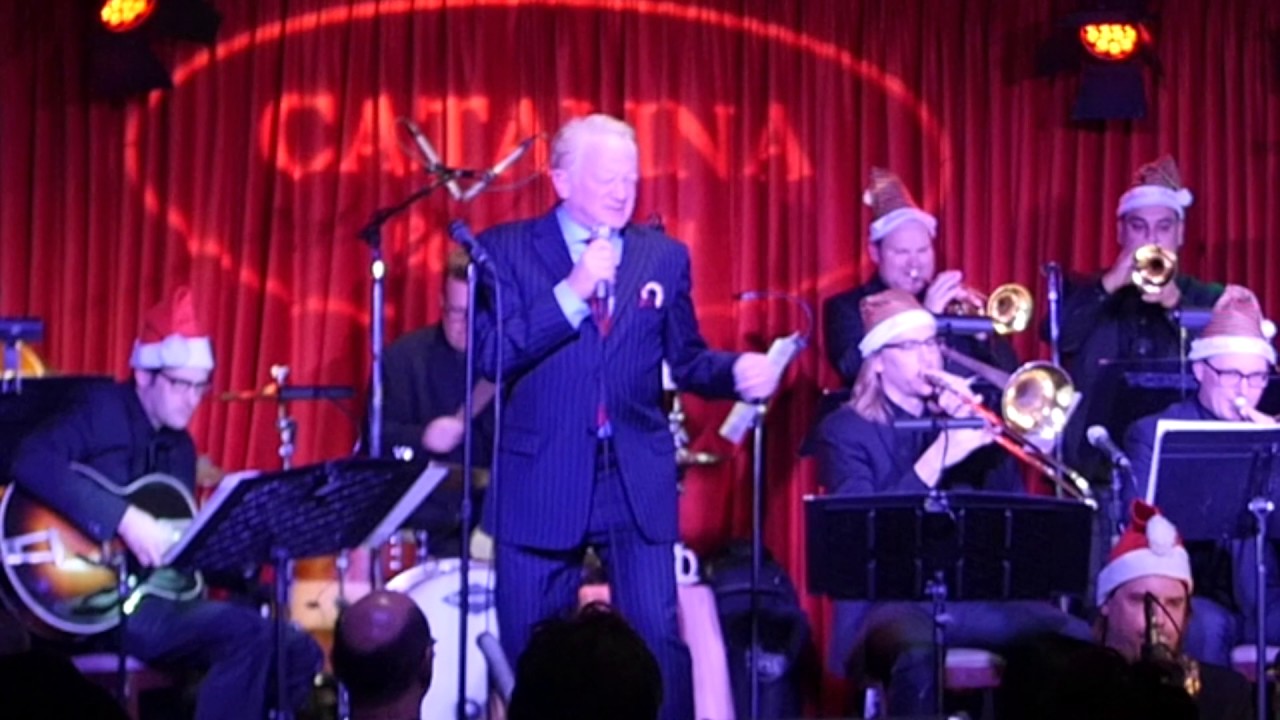 The Boogie Woogie Santa - YouTube