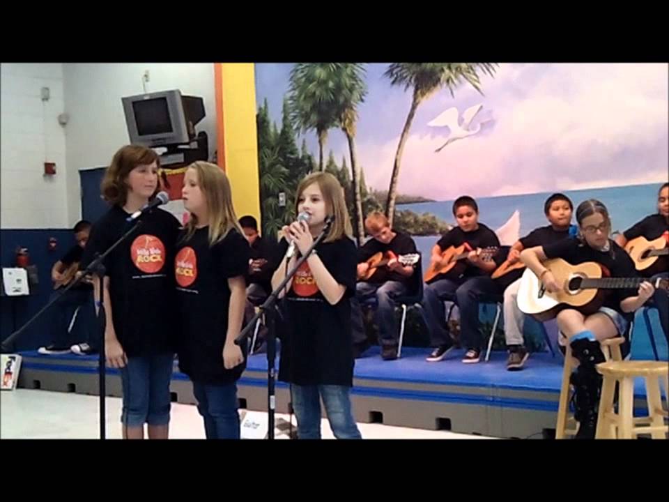 Gibsonton Elementary Guitar Heros "The Middle" - YouTube