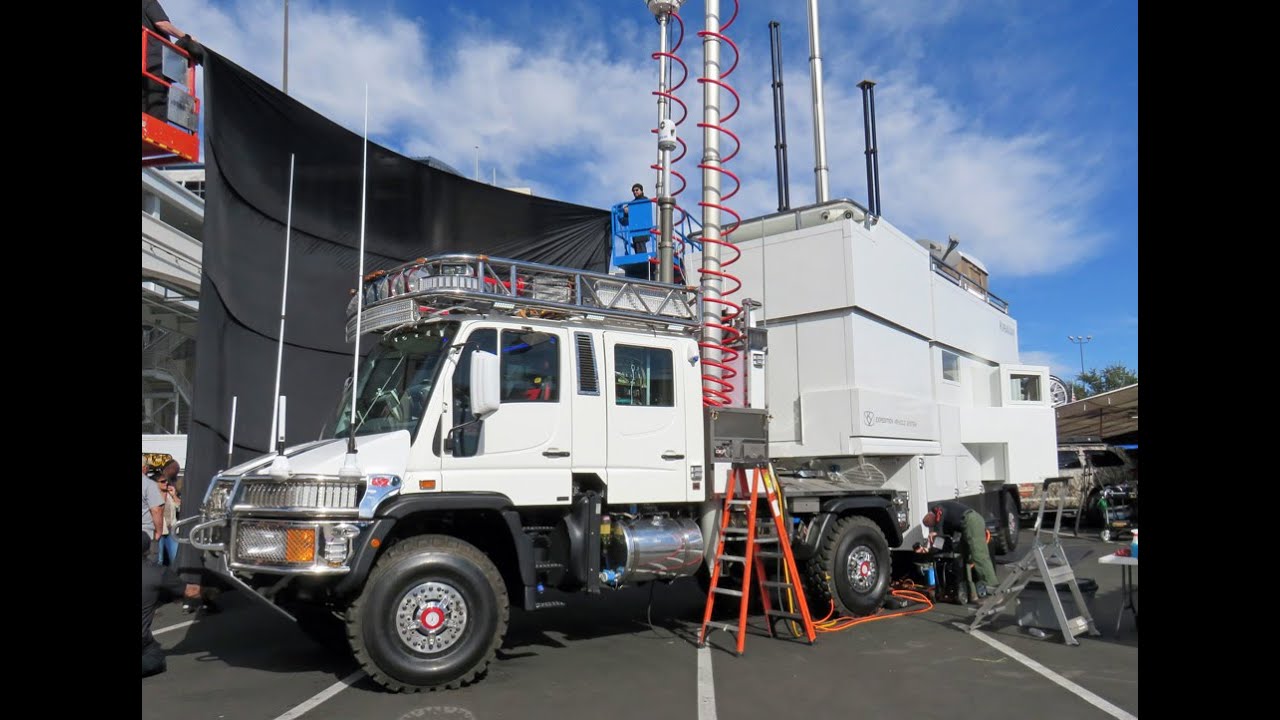 SEMA 2015 Part 2, Kiravan off-road explorer, parade of trucks - YouTube