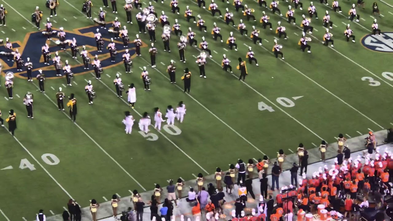 ASU (Alabama State) Honeybees Halftime Performance 09-08-2018 - YouTube