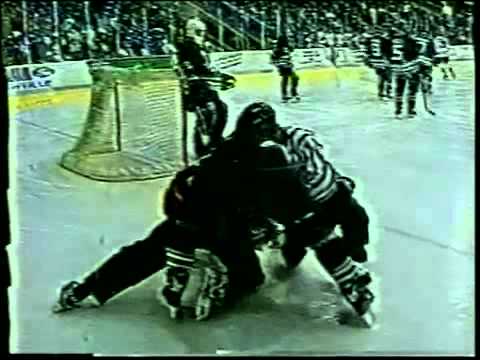 Hockeyfighters.cz Libor Ustrnul Vs Ryan Milanovic 111399.wmv - YouTube