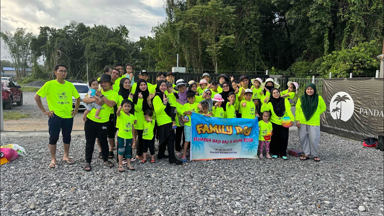 FAMILY DAY( Pandan Escape Lundu) - YouTube