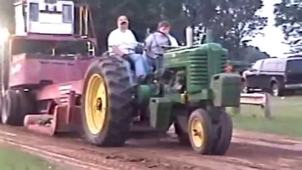 2014 John Deere 1950 G pulling in Barron, Wisconsin - YouTube