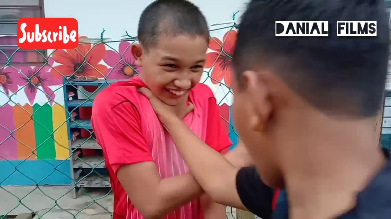 Filem Pendek - KAWAN AKU KAKI BULI - YouTube