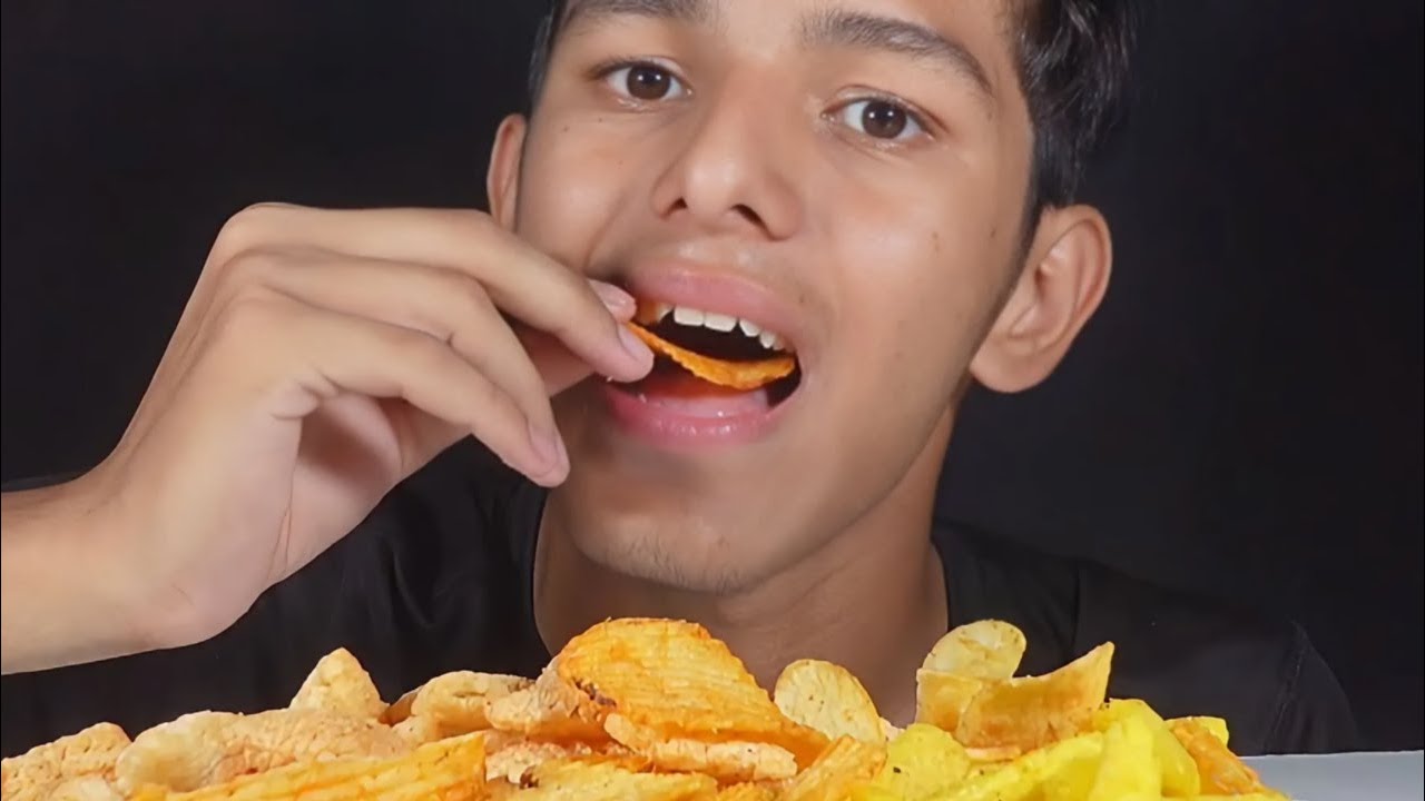 ASMR 💤 Satisfying Chips Eating | Crunchy Mouth Sounds - YouTube