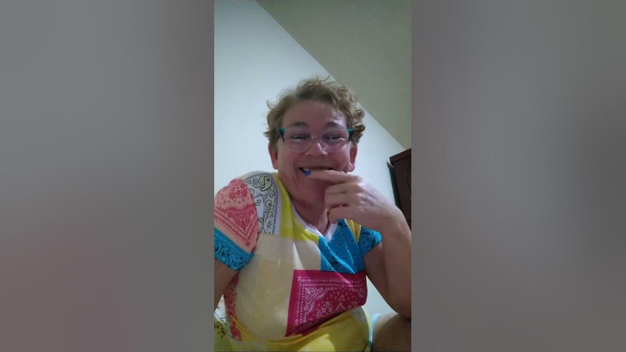 Maria vlog está ao vivo! - YouTube