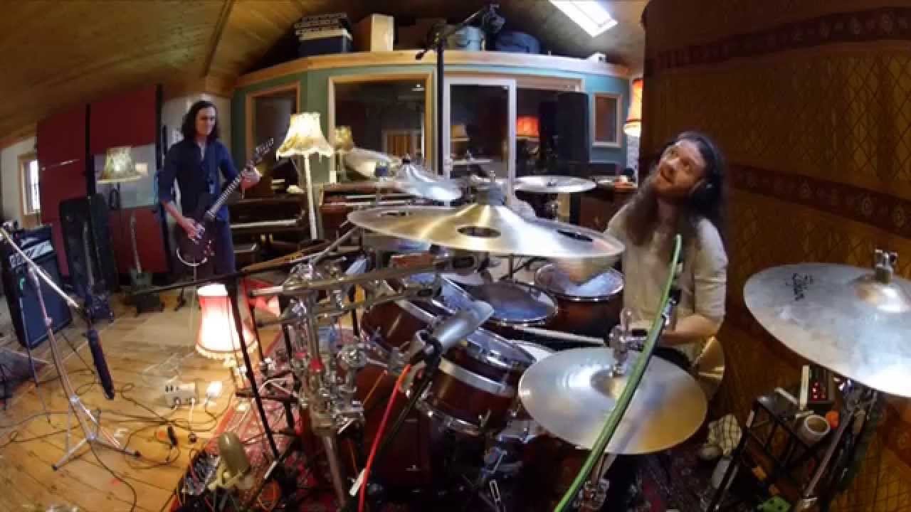 MARTIN GRECH STUDIO JAM WITH HIS MANSON MA-2 GUITAR - YouTube