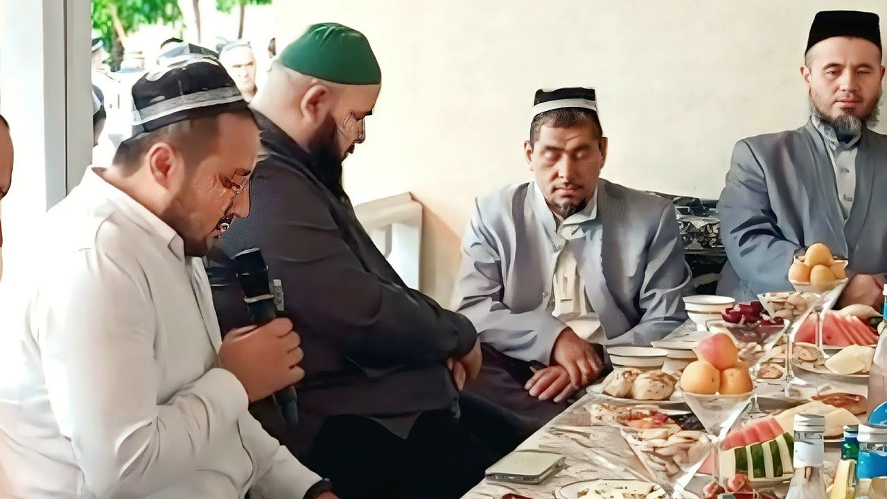 Ustoz Rahmatulloh qori | Go'zal Tilovat |Luqmon surasi - YouTube