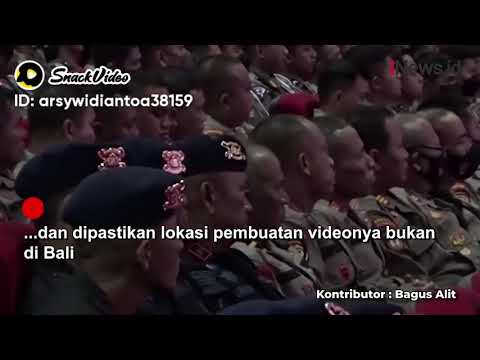 viral wanita kebaya merah