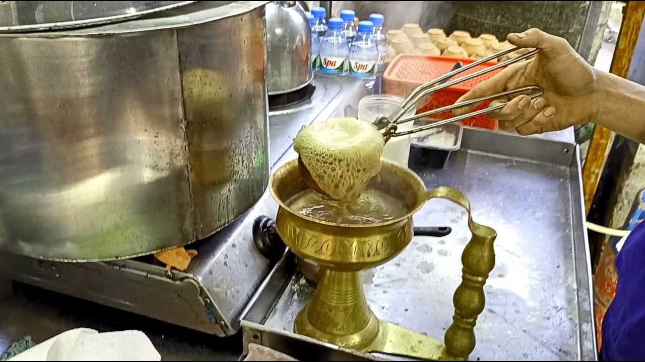 FAMOUS TANDOORI CHAI | Hot Lava Tea | Celebrity Chai-Wala - YouTube