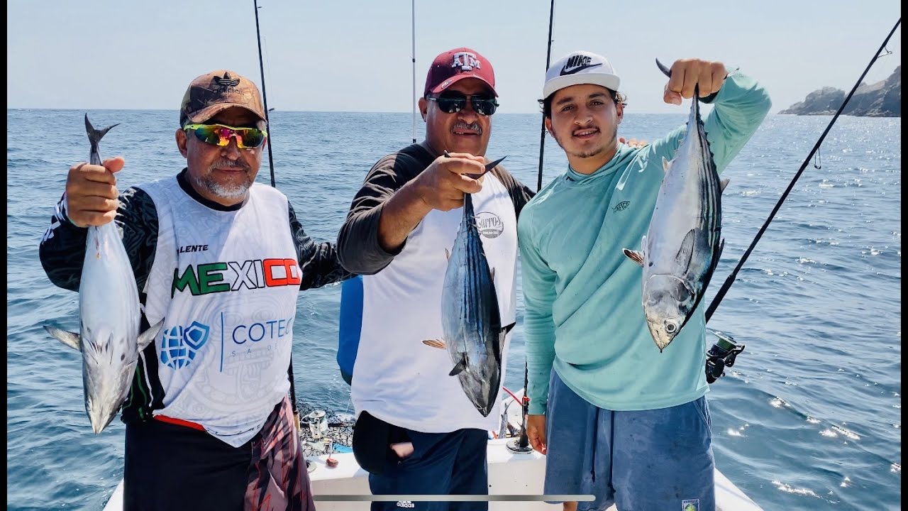 Increíble Pesca en Ixtapa Zihuatanejo / CARDUMEN GIGANTE DE BARRILETES ...