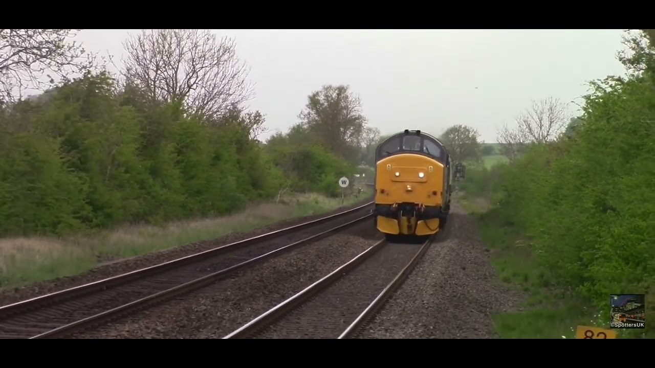 the weirdest train I've ever seen - YouTube