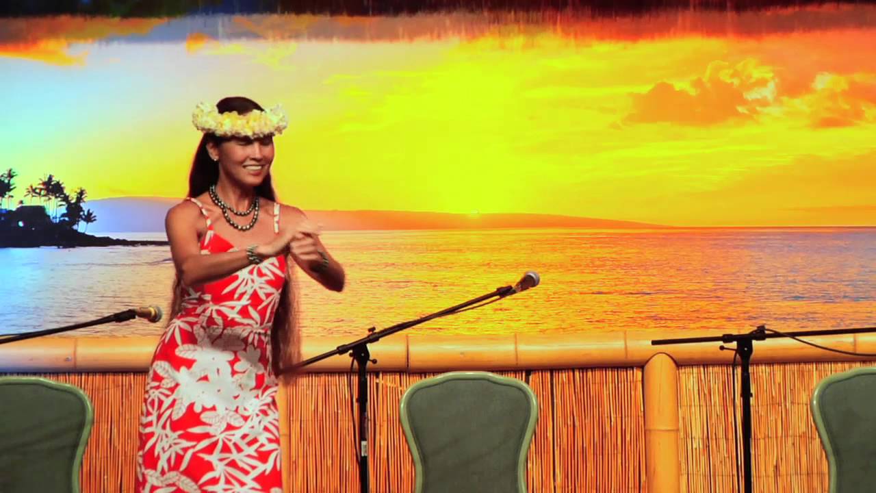 "Ku'u Hoa" "My Sweetheart" @SlackKeyShow George Kahumoku & Wainani Kealoha Hula - YouTube