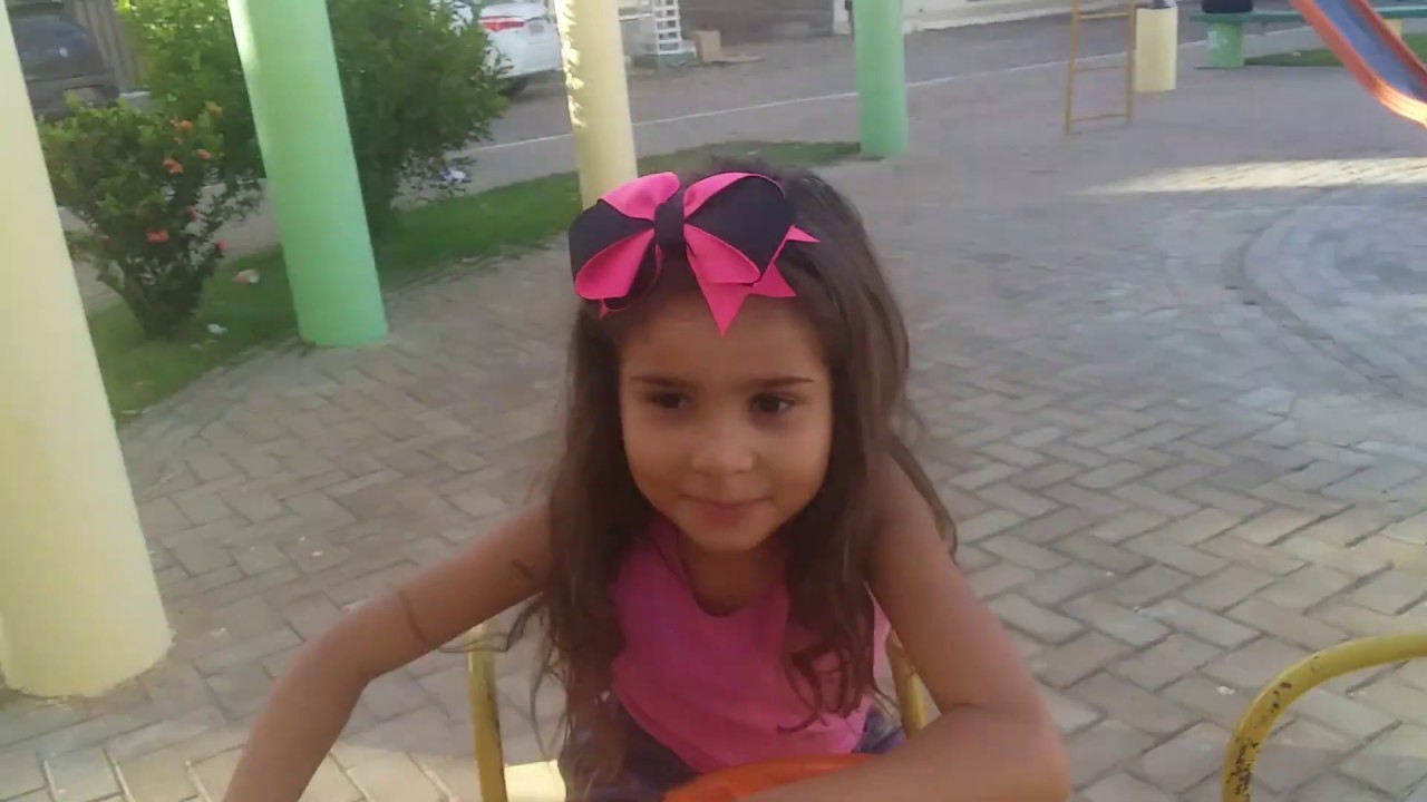 Minha Prima Brincando No Parquinho Youtube