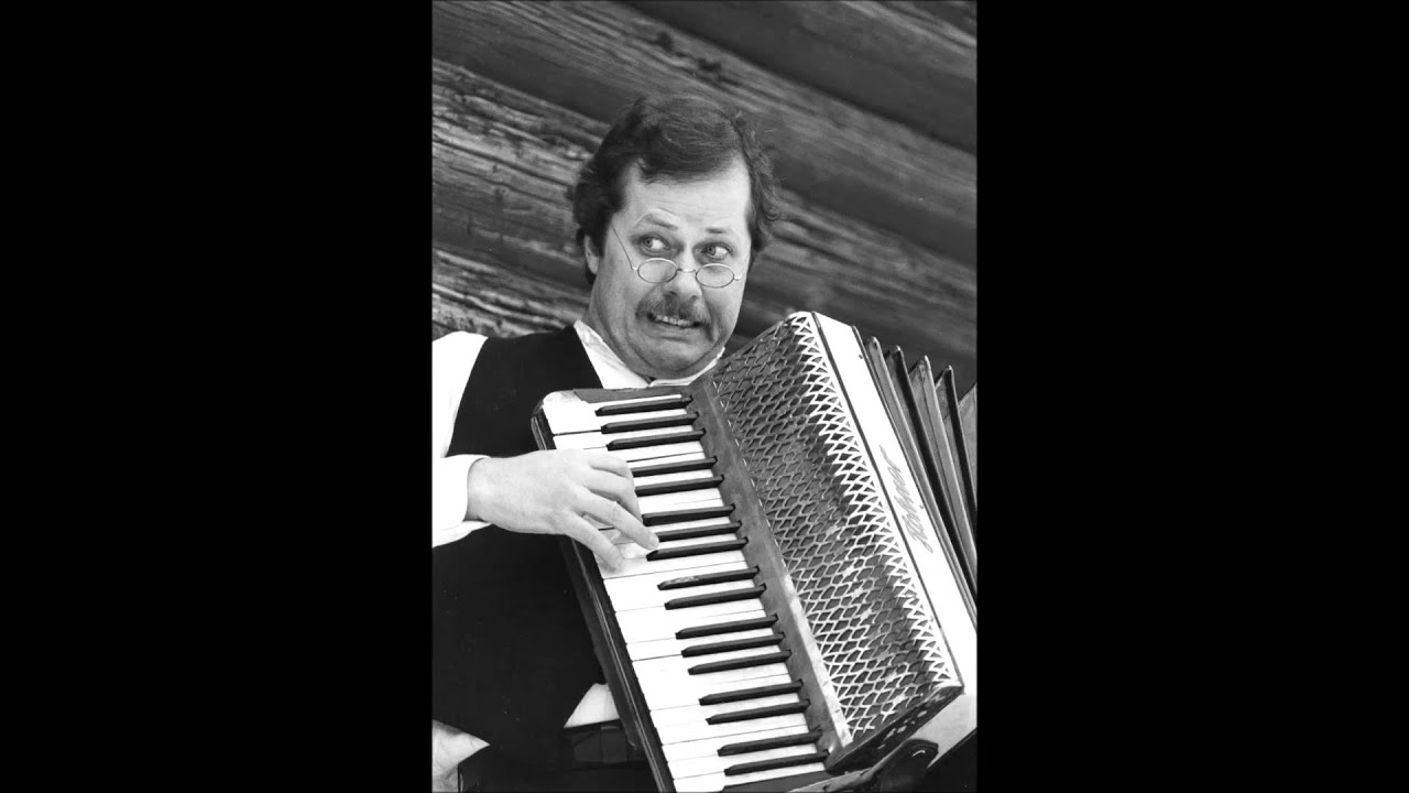 Kuin unta vain Harry Roine Harmonikka - YouTube