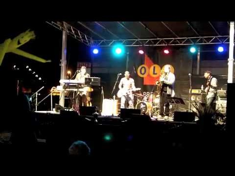 Mary Jane's Last Dance (Milton Ribfest 2010) - YouTube
