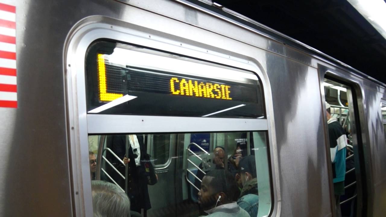 MTA NYC Subway L train leaving 14th St/Union Square - YouTube