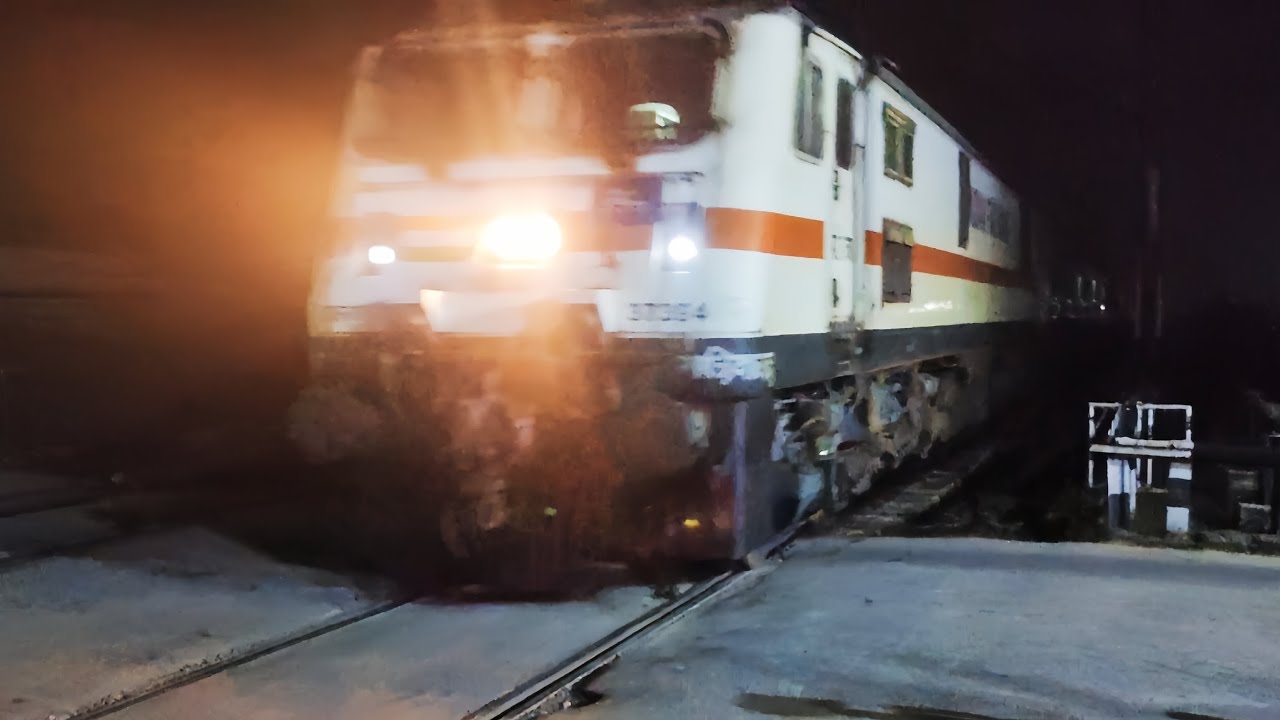 Velocity Unleashed: Catching the Fast Movement of 22466 Baba Baidyanath ...