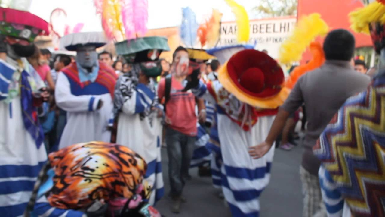 Chinelos en Tenextepango, Morelos - YouTube