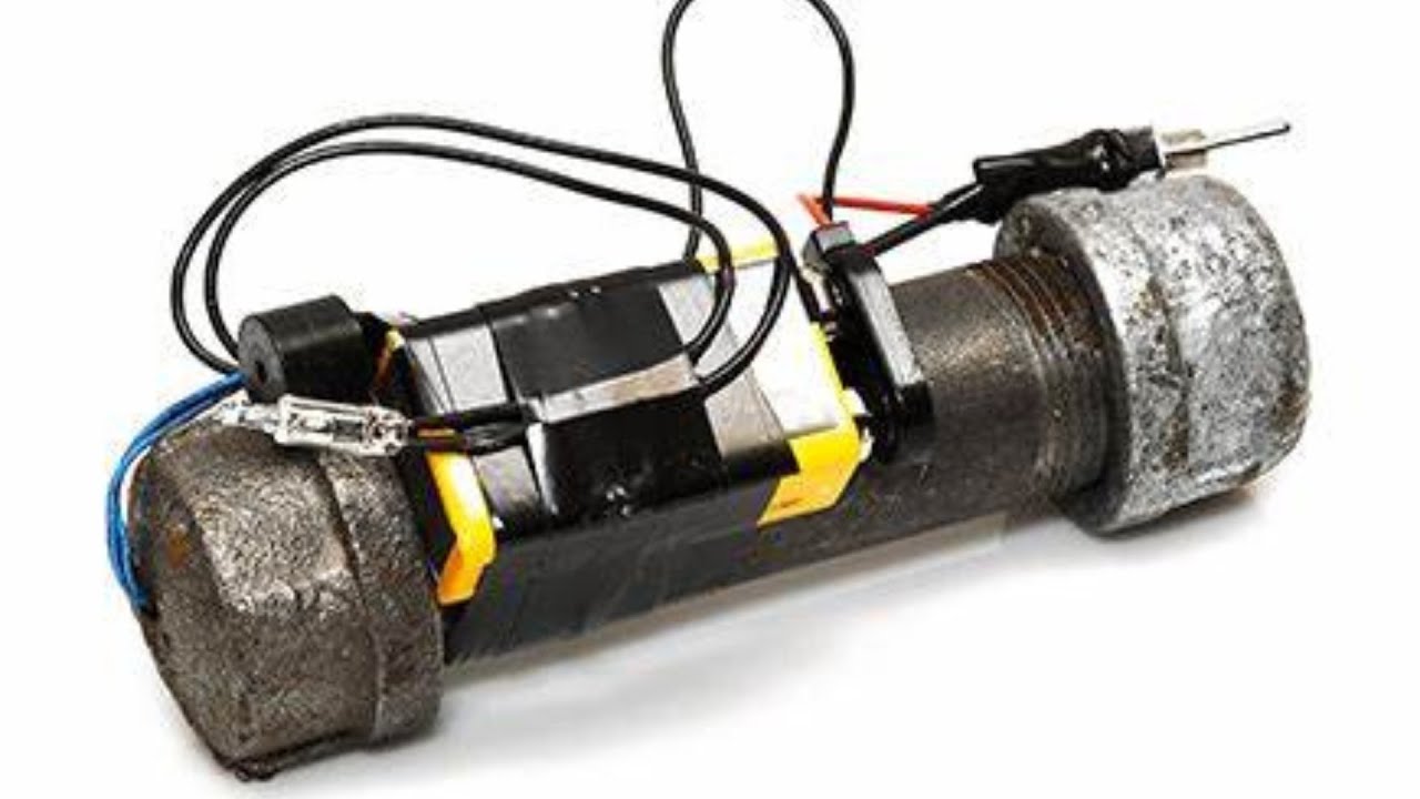 Pipe bomb. - YouTube
