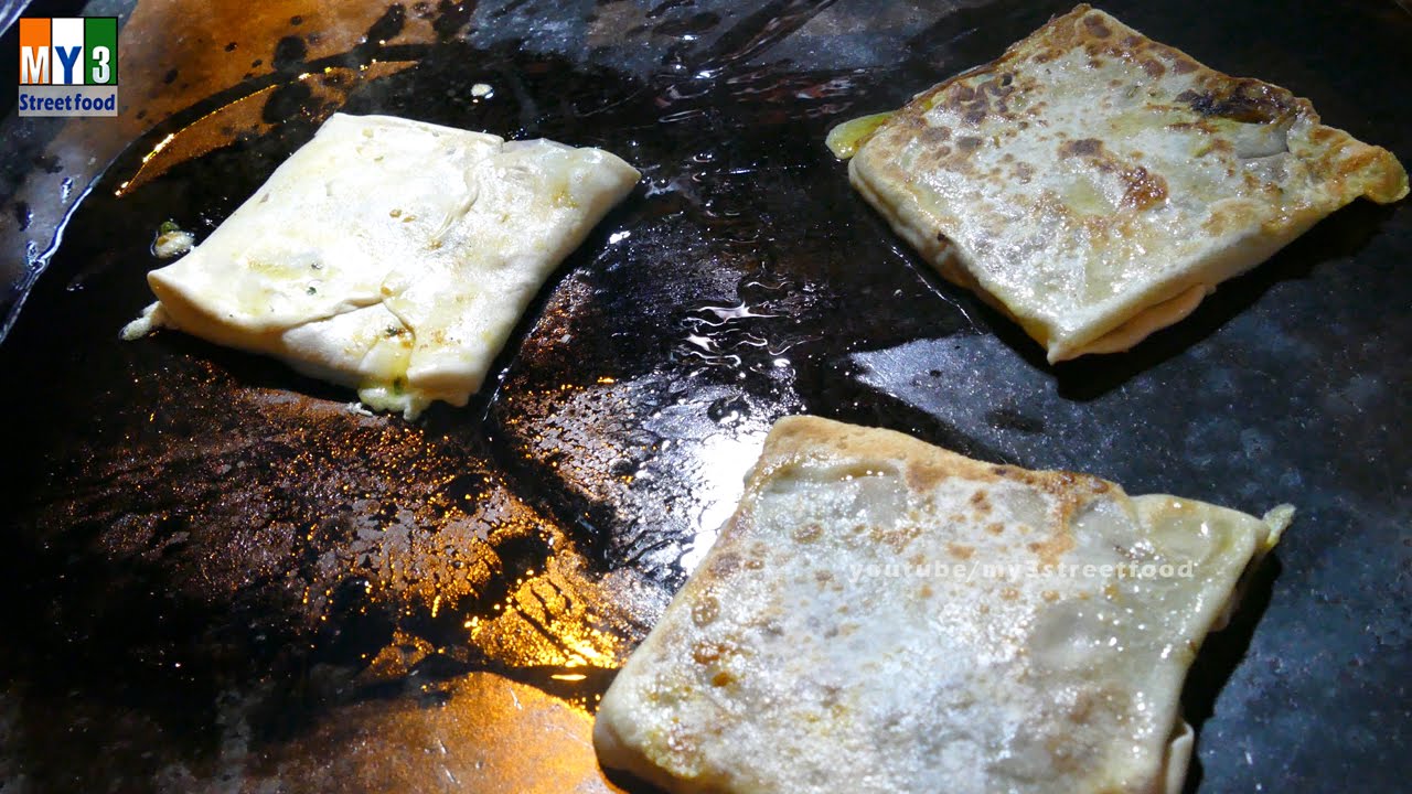 CHICKEN EGG STUFFED PATATHA| RARE STREET FOOD | 4K VIDEO | MUMBAI ...