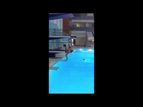 Back Dive Tuck 1m - YouTube