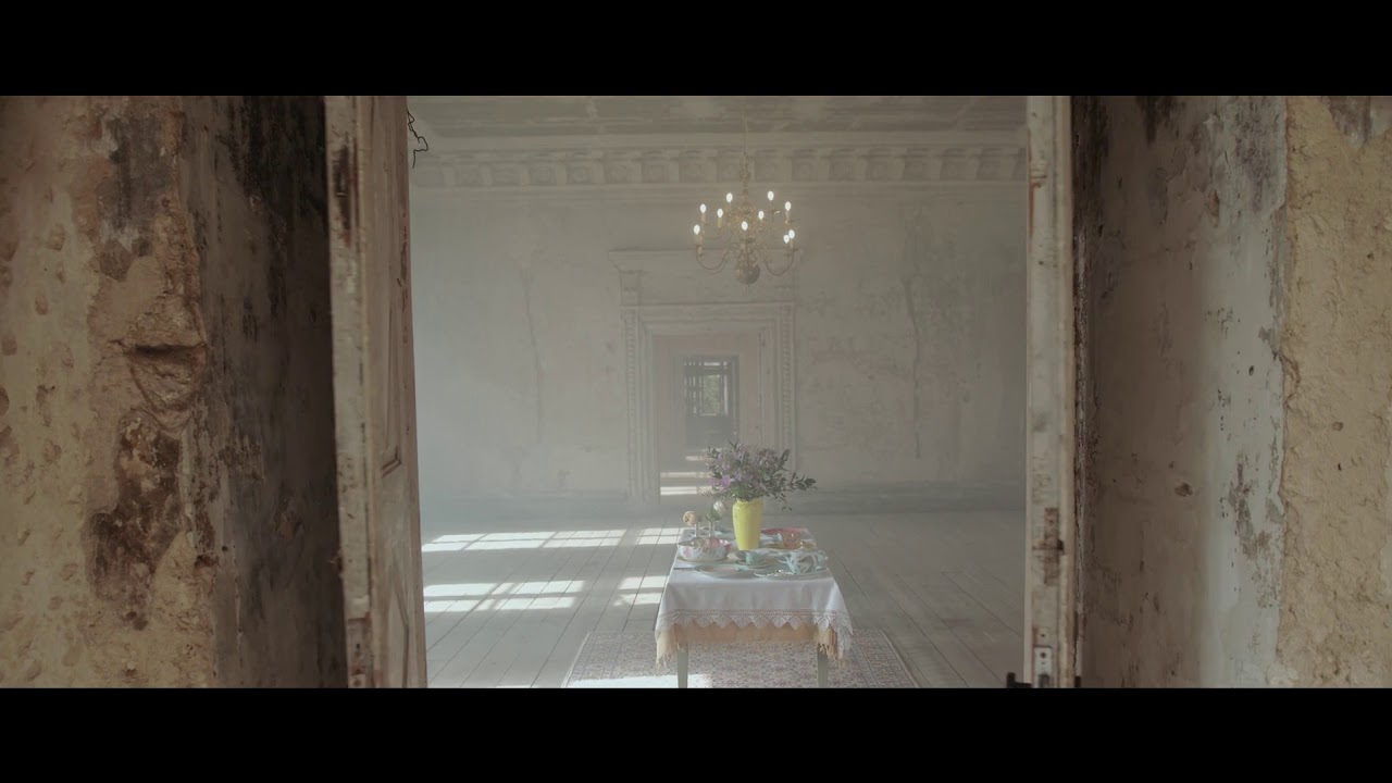 Arro Porcelain Art and Craft Through Generations - YouTube