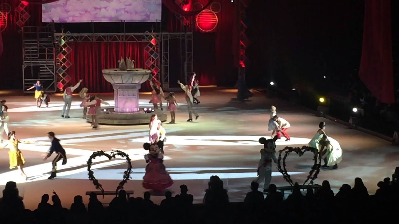 Disney on ice "Let's Celebrate" - YouTube