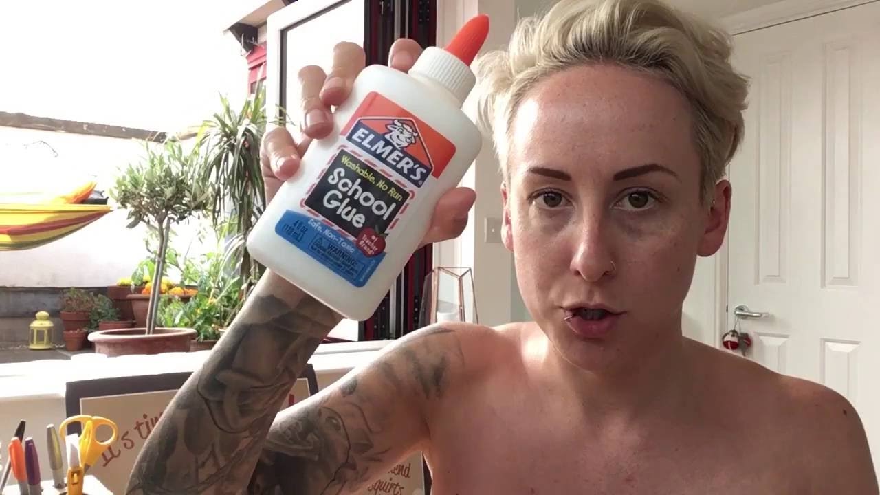 Charcoal Glue Face Mask - YouTube