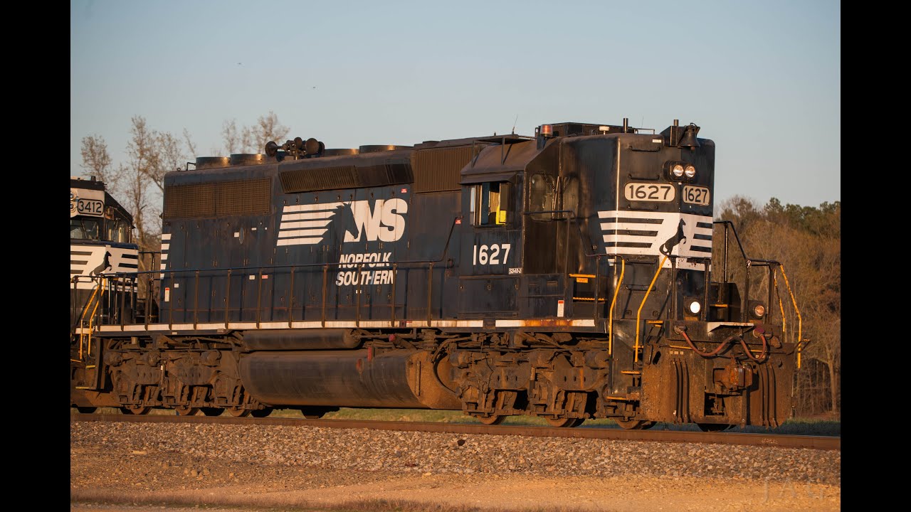 Chasing a rare High-Hood SD40-2 in Virginia! NS local V08; 3-30-2024 - YouTube