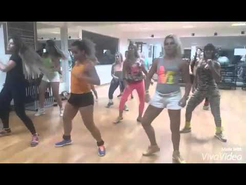 DIVA LOIRA - grupo *Saia da Rotina *